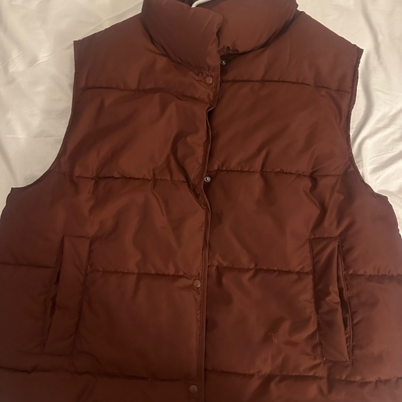 H&M | Jackets & Coats | Baggy Vest | Poshmark
